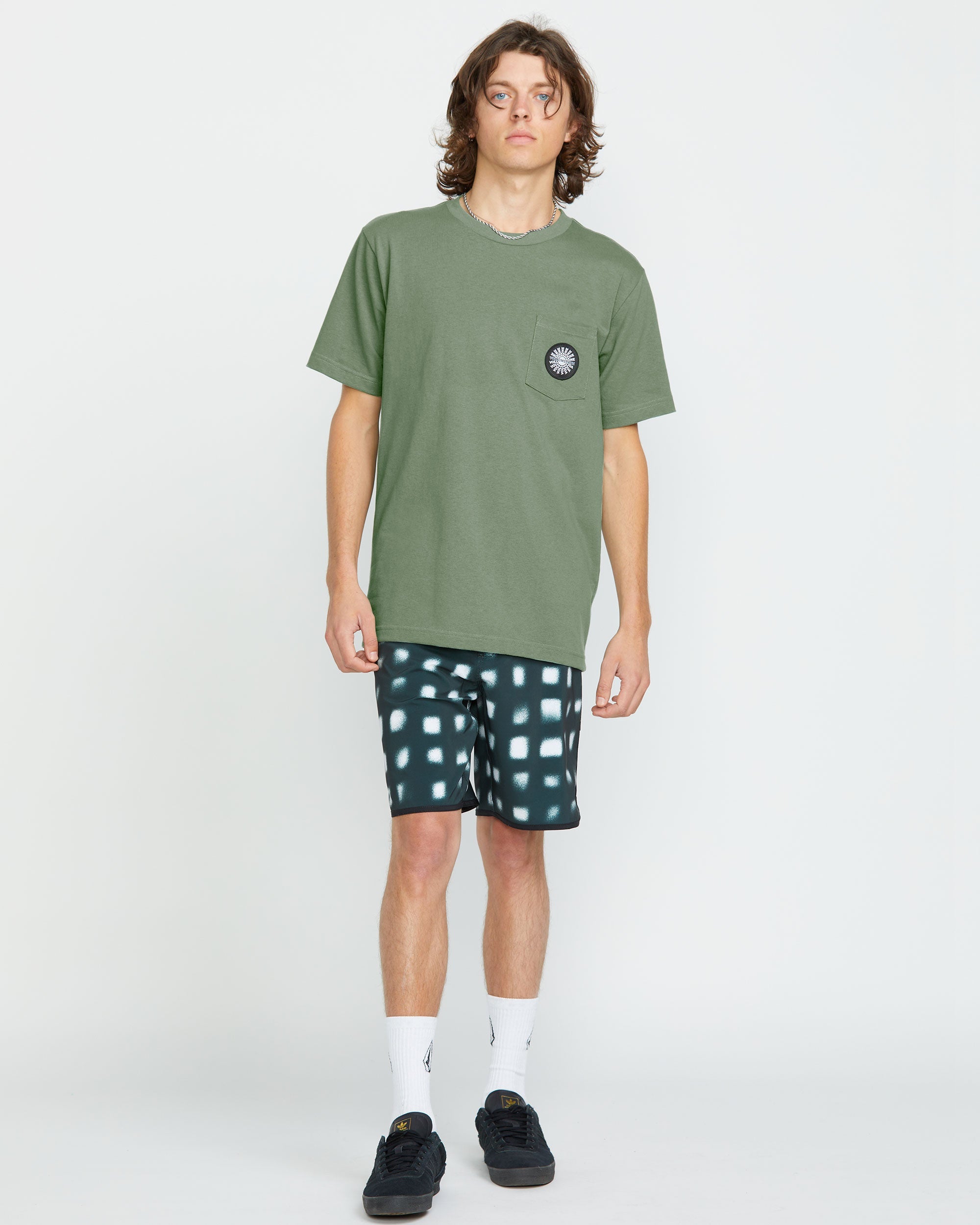 VOLCOM men's woven label pocket tee